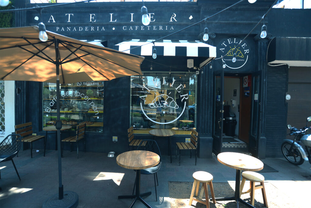 Un cafecito con lxs compis en Atelier y se te reinicia la vida - Escaparate